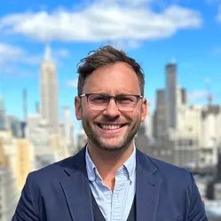 Alexander Slater – SCBWI